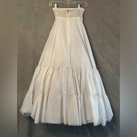 No tag | Skirts | Vintage White Fabric And Lace Crinoline | Poshmark
